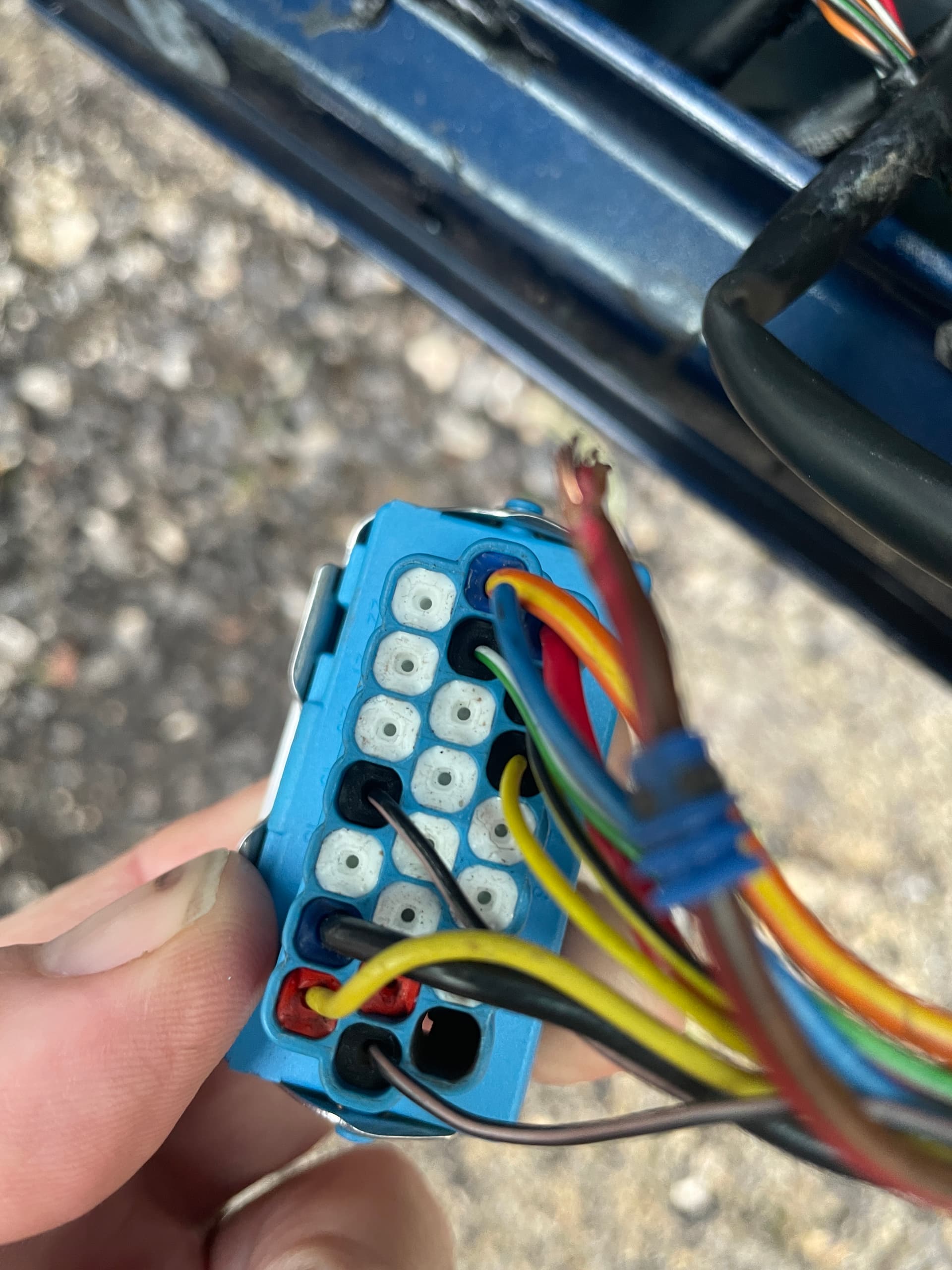 Fixing Door Control Module Connector - X300 - Jag-lovers Forums