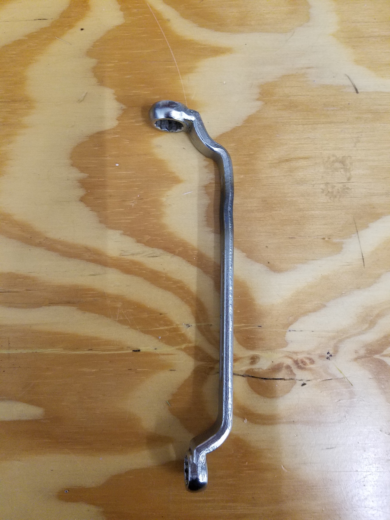 A tip of the hat to DOT5, and solving remote rear brake bleeder issue ...