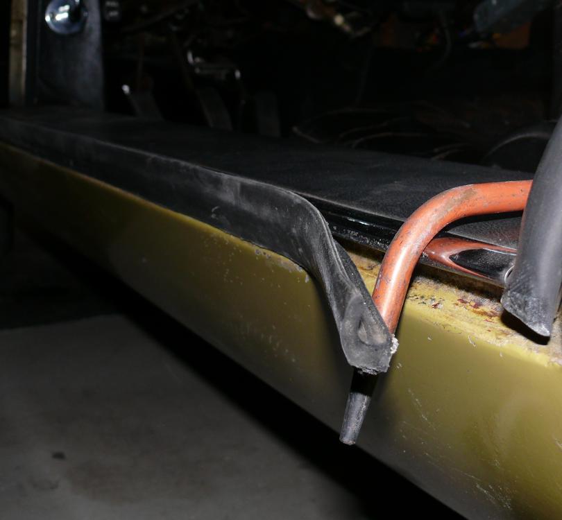 Sill rubber goes which way round? - E-Type - Jag-lovers Forums