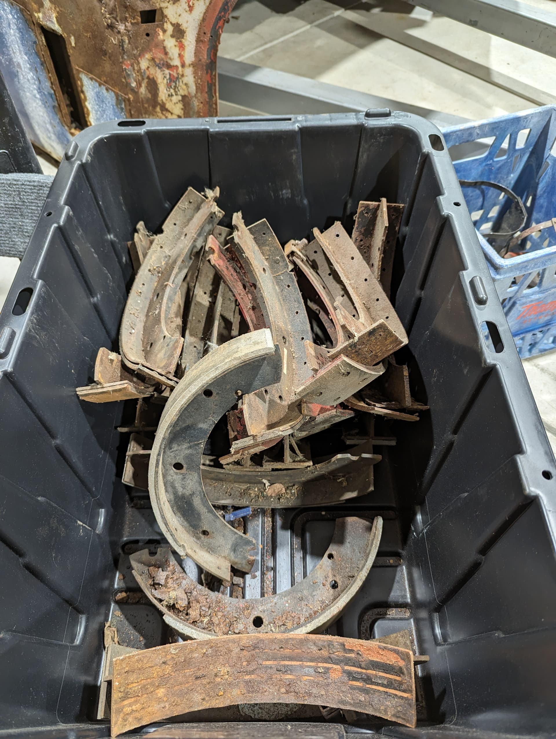 Old XK120 Brake Shoes - Keep or Scrap? - XK - Jag-lovers Forums