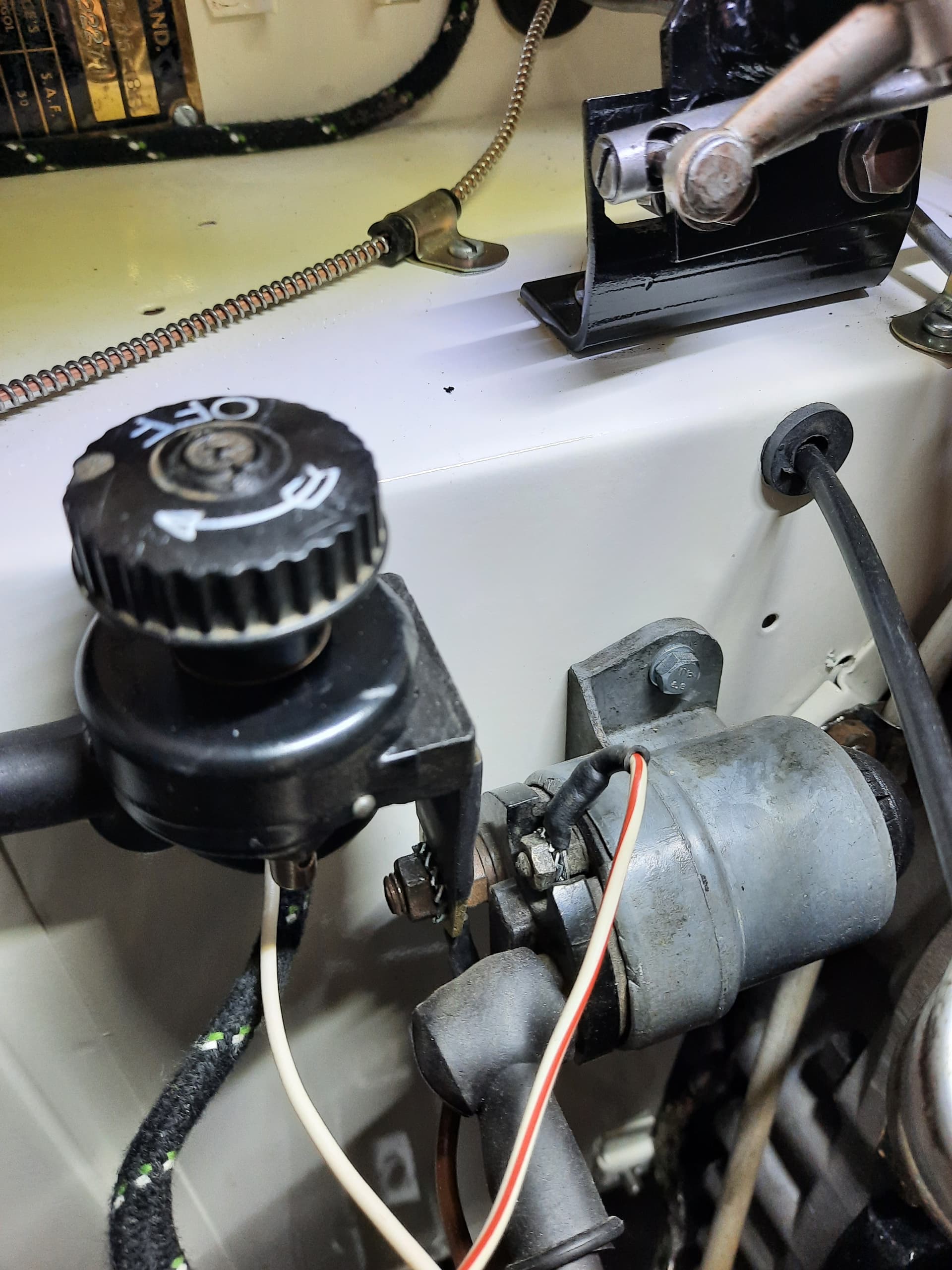 XK120 FHC Battery Cutoff Switch Location - XK - Jag-lovers Forums