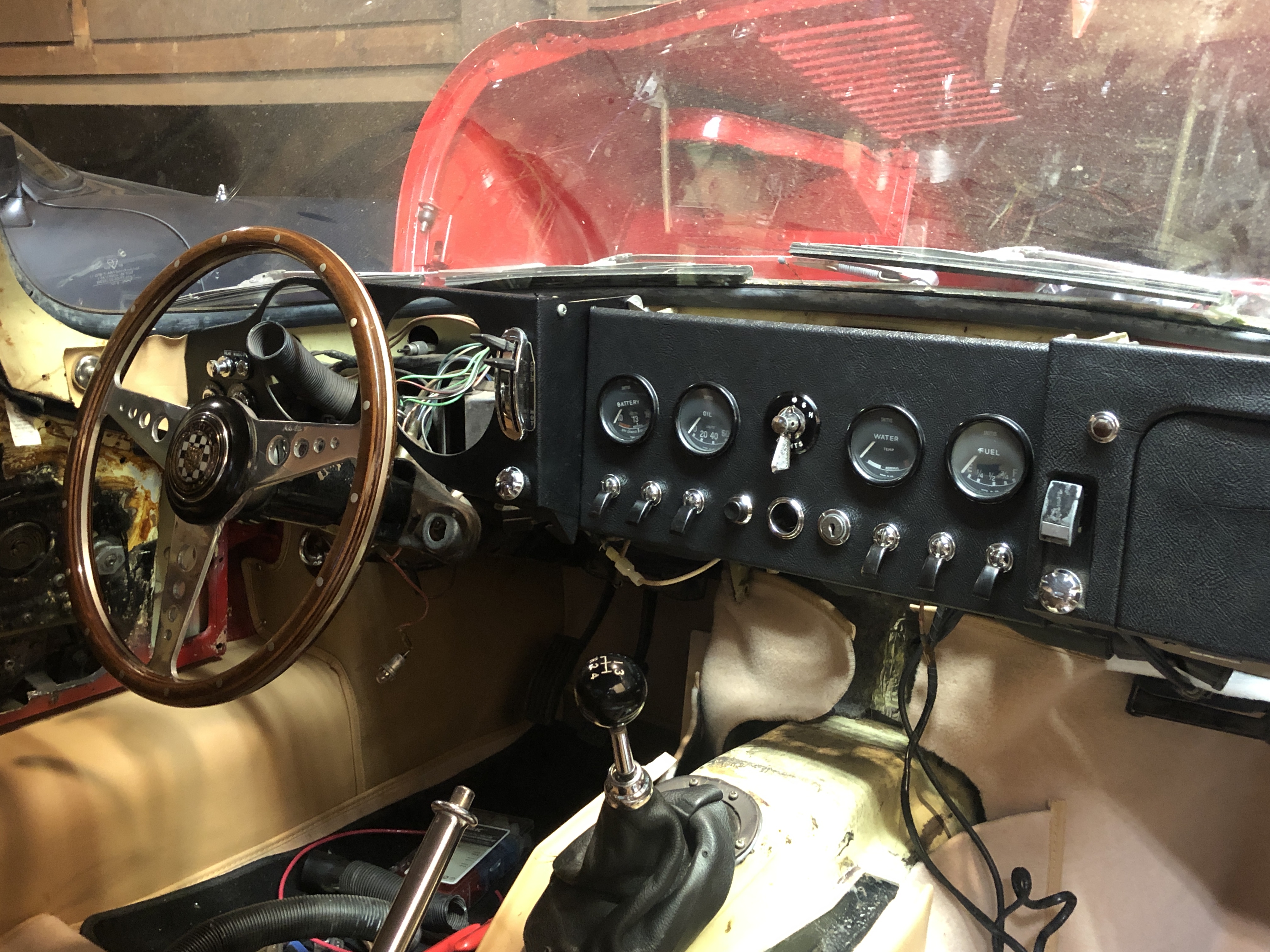 [E-Type] Retrofitting the S1 centre dash to the S1.5 - how to video - E ...