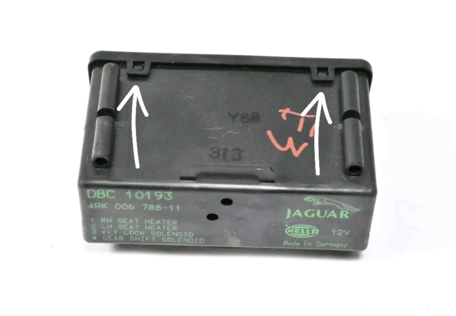 How to remove XJ40 under-dash relay modules - XJ40 - Jag-lovers Forums
