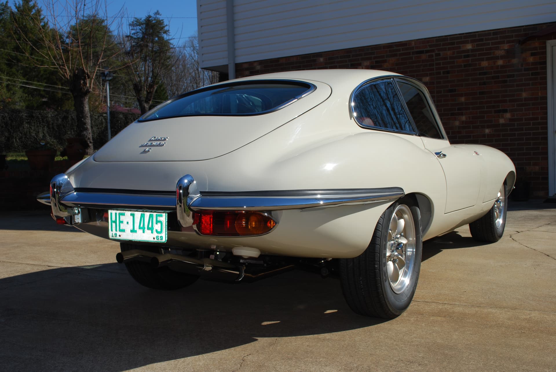 Rear tail right treatment - E-Type - Jag-lovers Forums