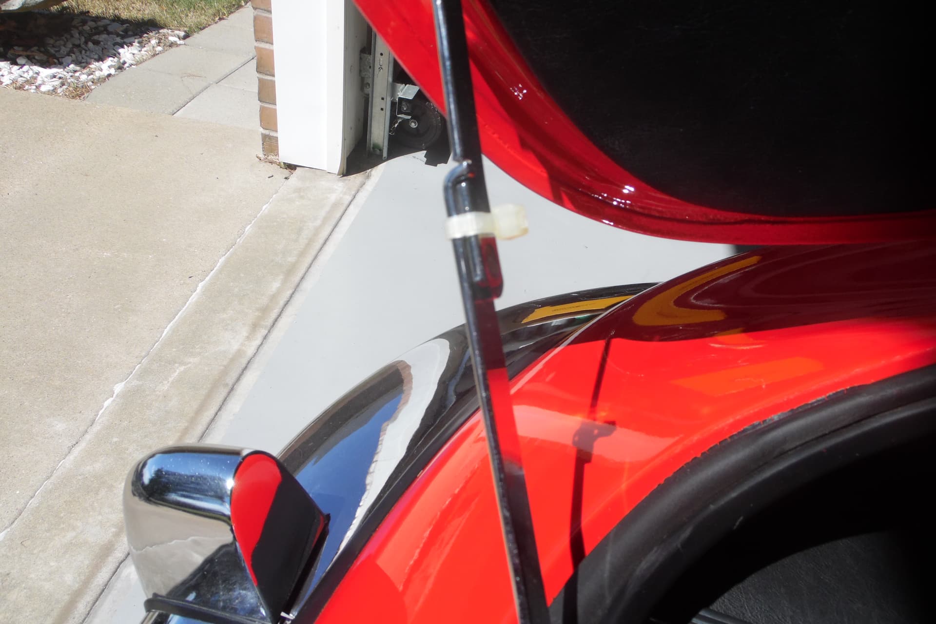 Rear hatch closing - ouch! - E-Type - Jag-lovers Forums