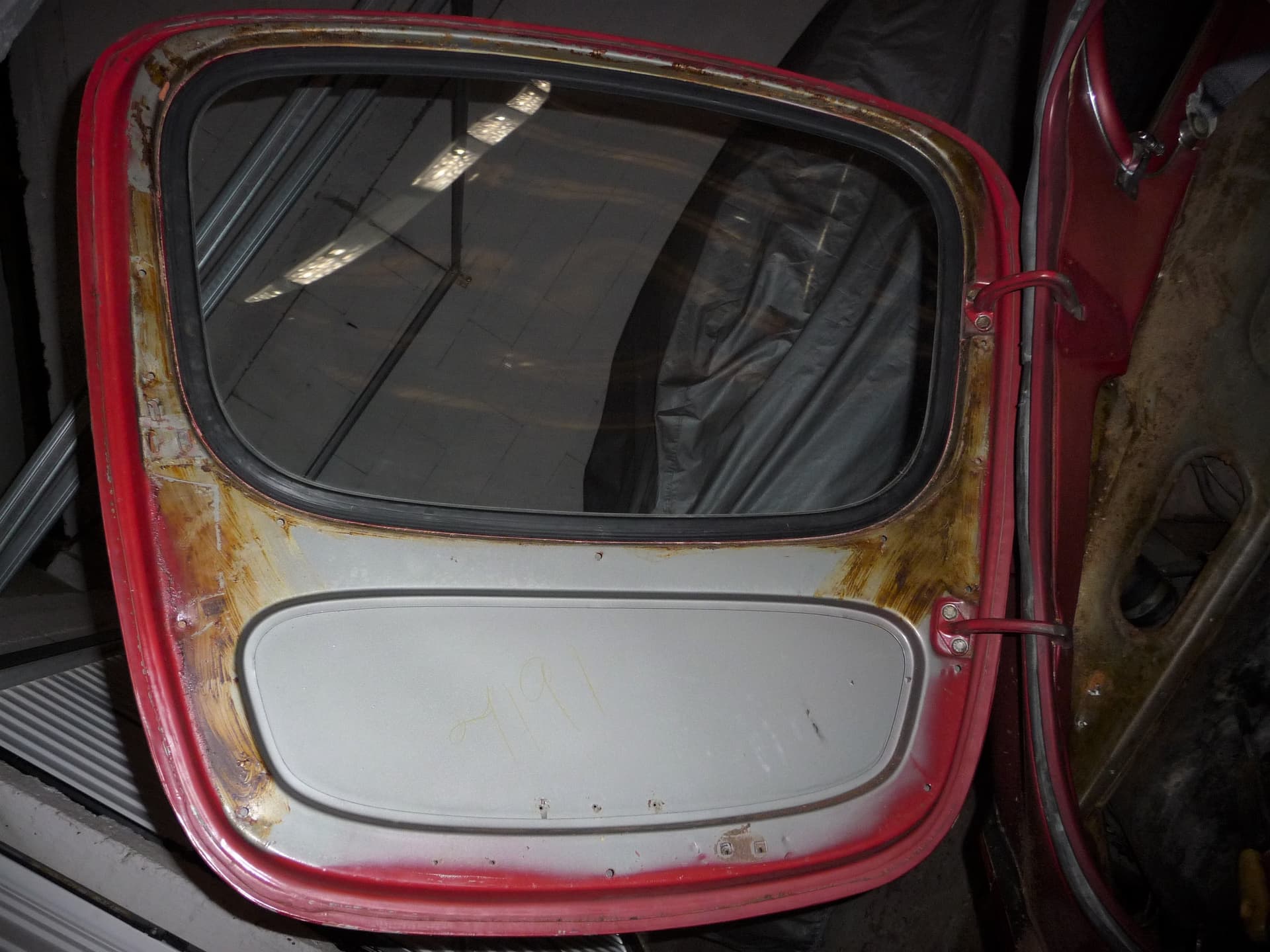 Rear Hatch Upper Trim Piece Attachment Question - E-Type - Jag-lovers ...