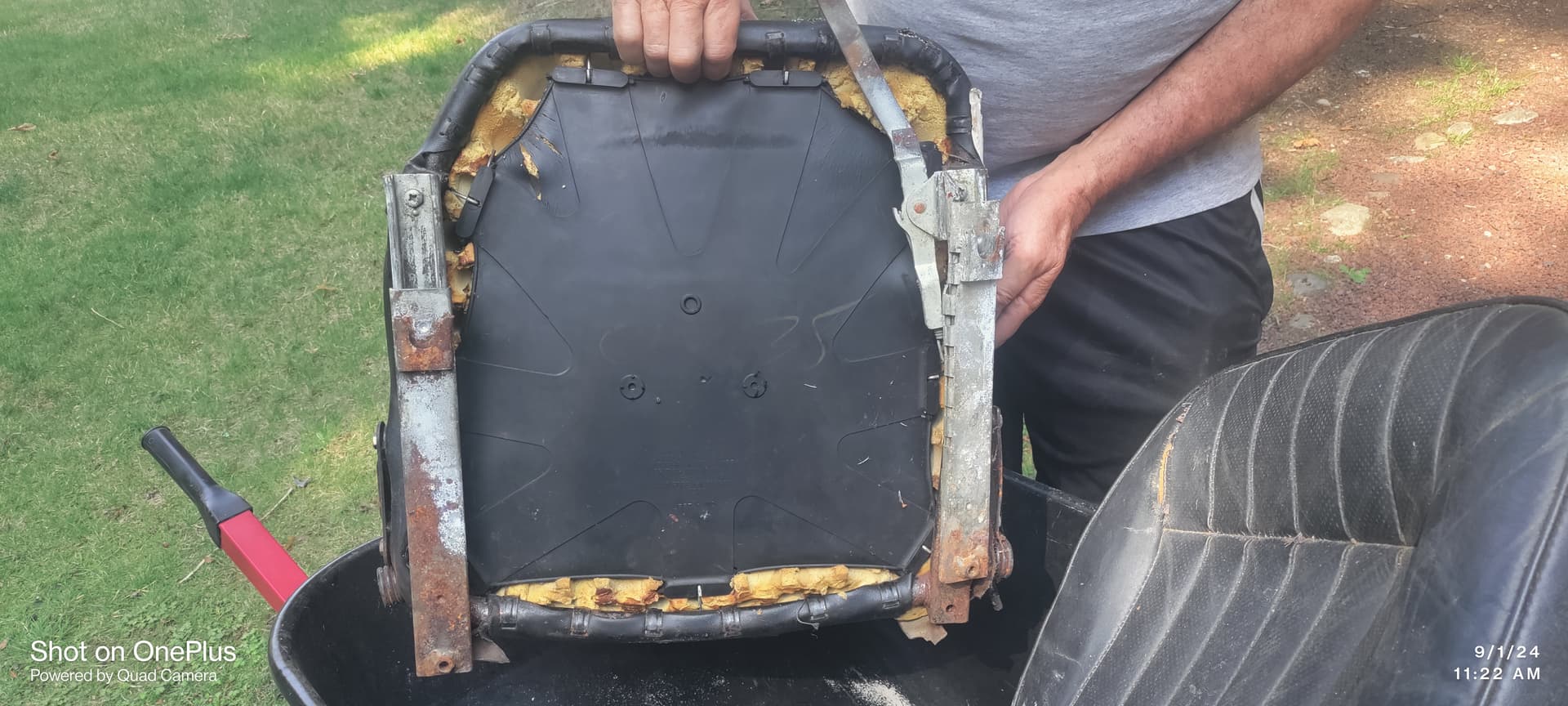 Seat Bottom Diaphragm - Seems Waay Too Small - E-Type - Jag-lovers Forums