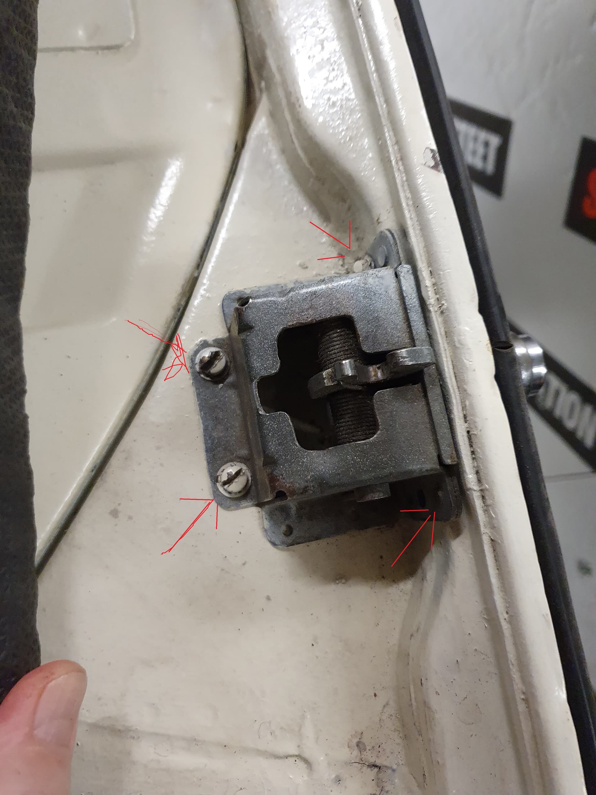 Boot/trunk is stuck shut - Saloons - Jag-lovers Forums