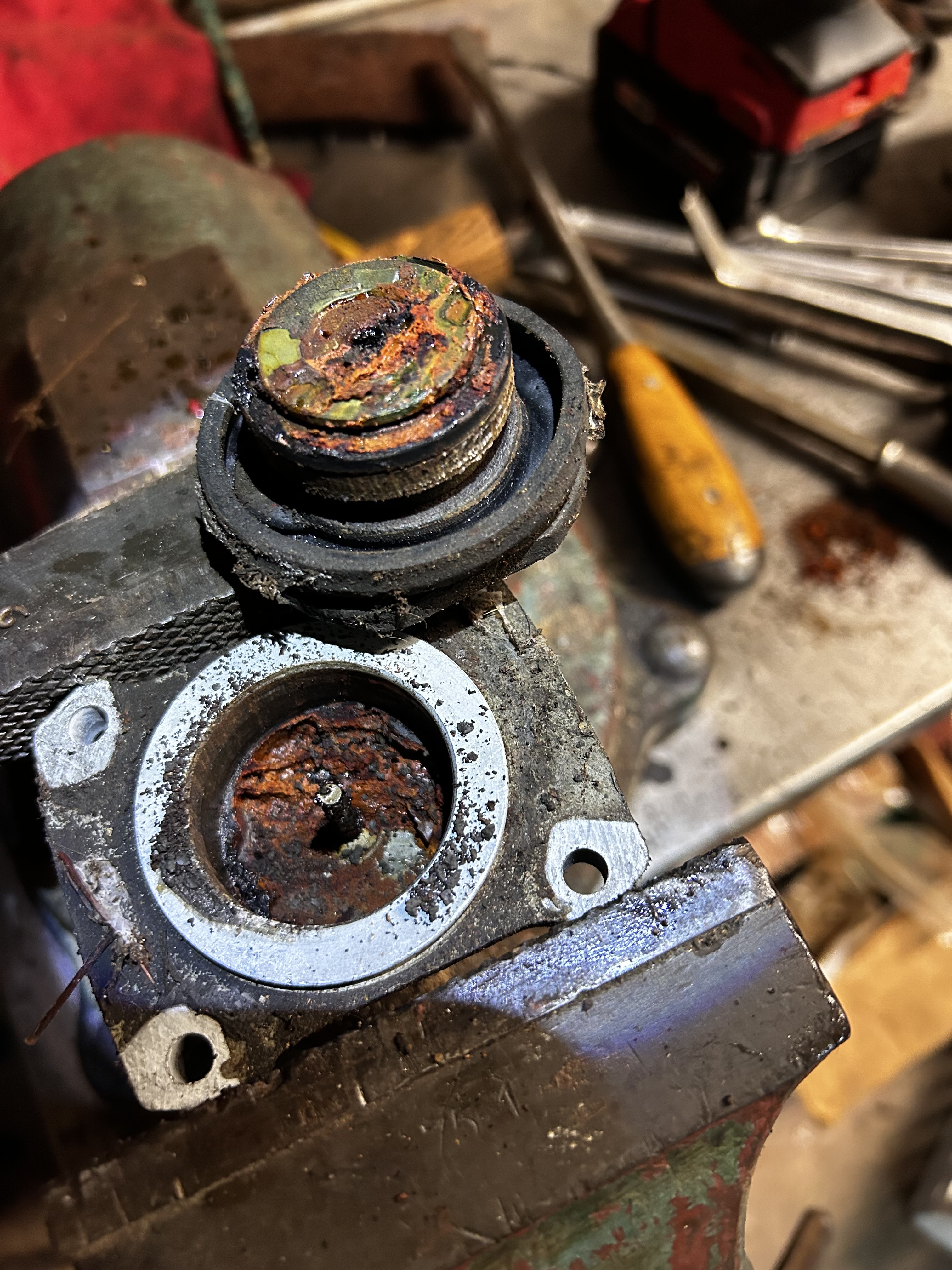 Mk2 conversion to All-Synchro Transmission ... Overdrive won't engage ...