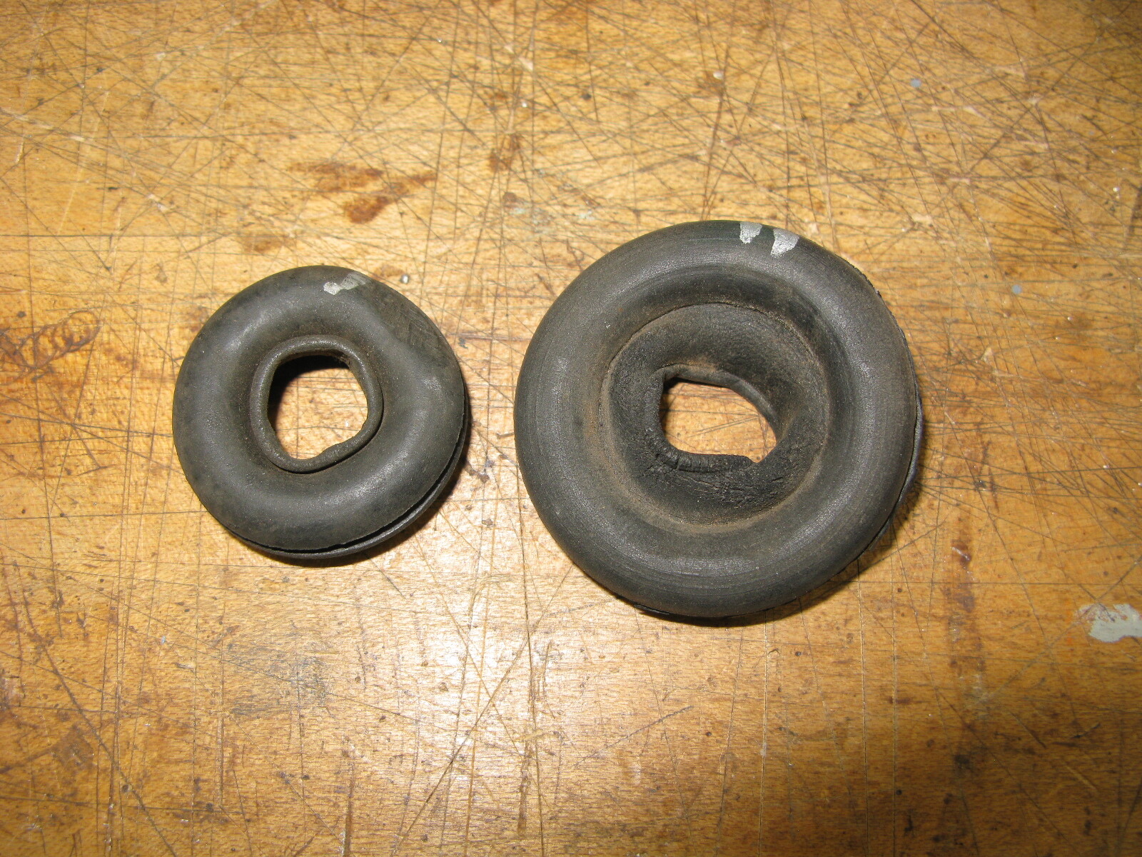 Control Box back panel grommets - E-Type - Jag-lovers Forums