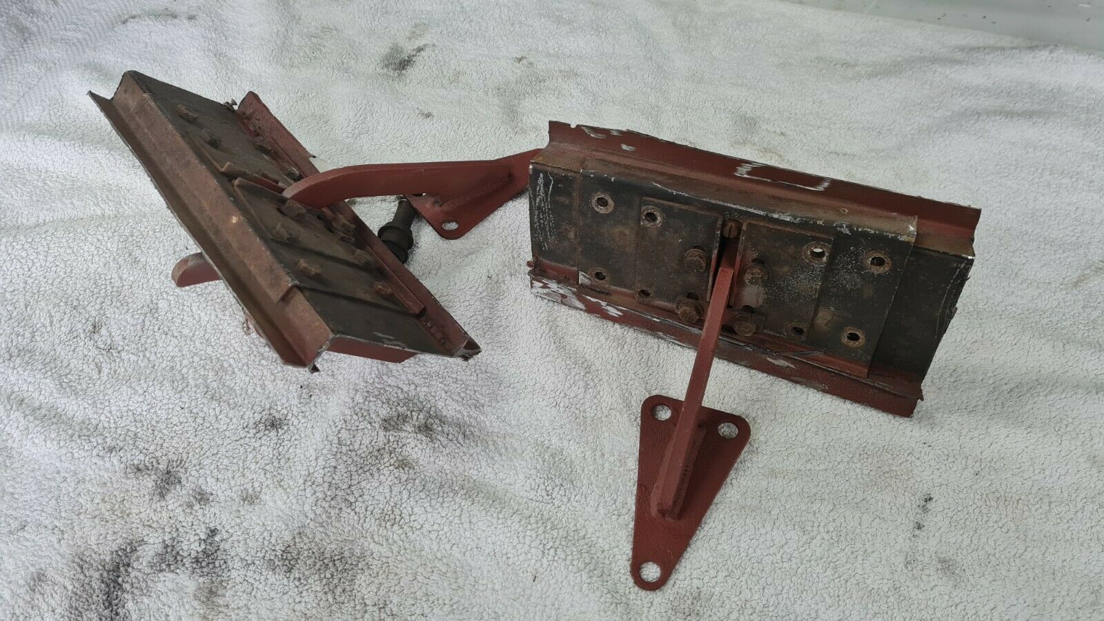 XK 150 boot hinges - XK - Jag-lovers Forums