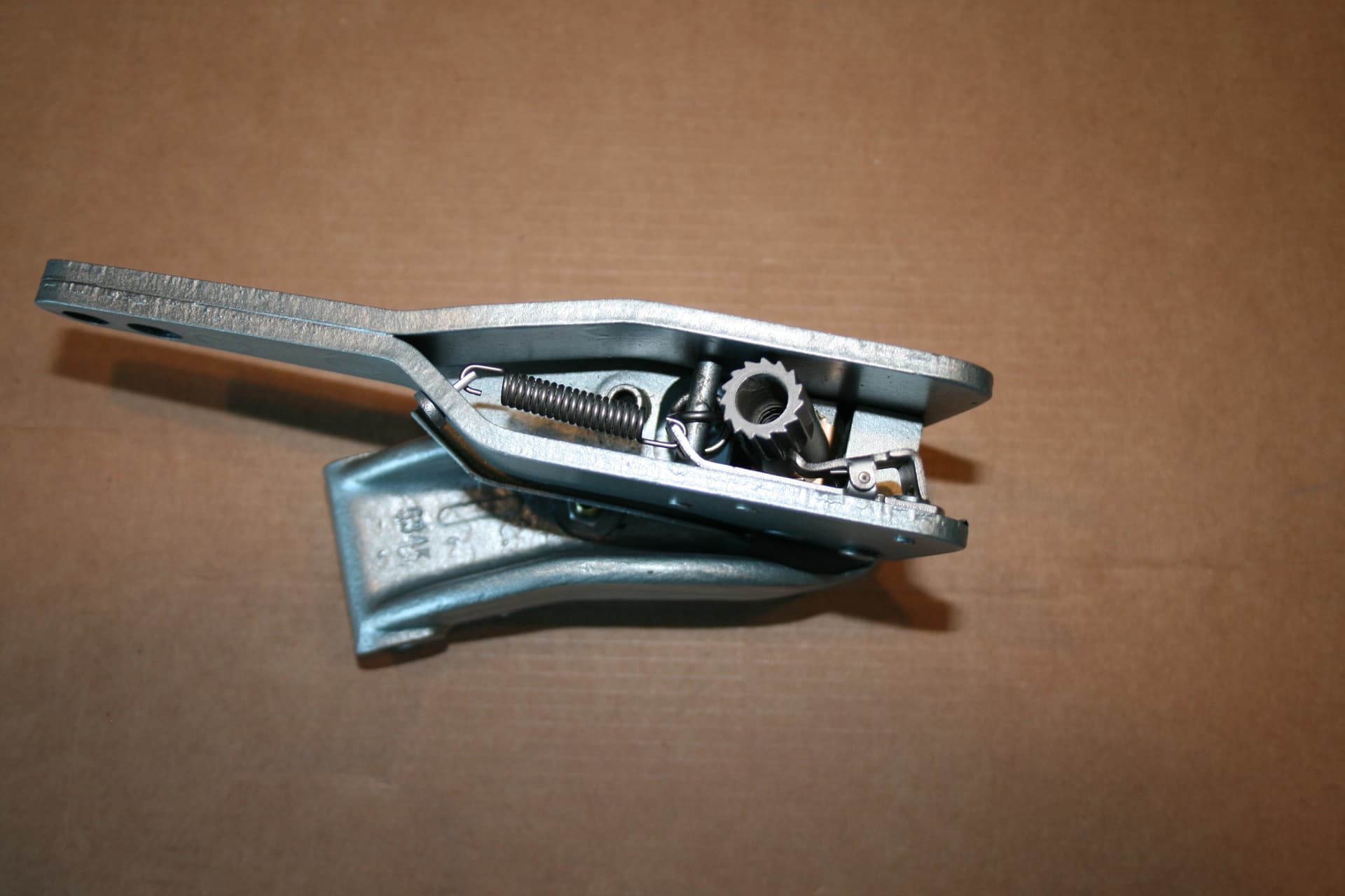 Handbrake compensator levers not aligning (vertically) with the ...