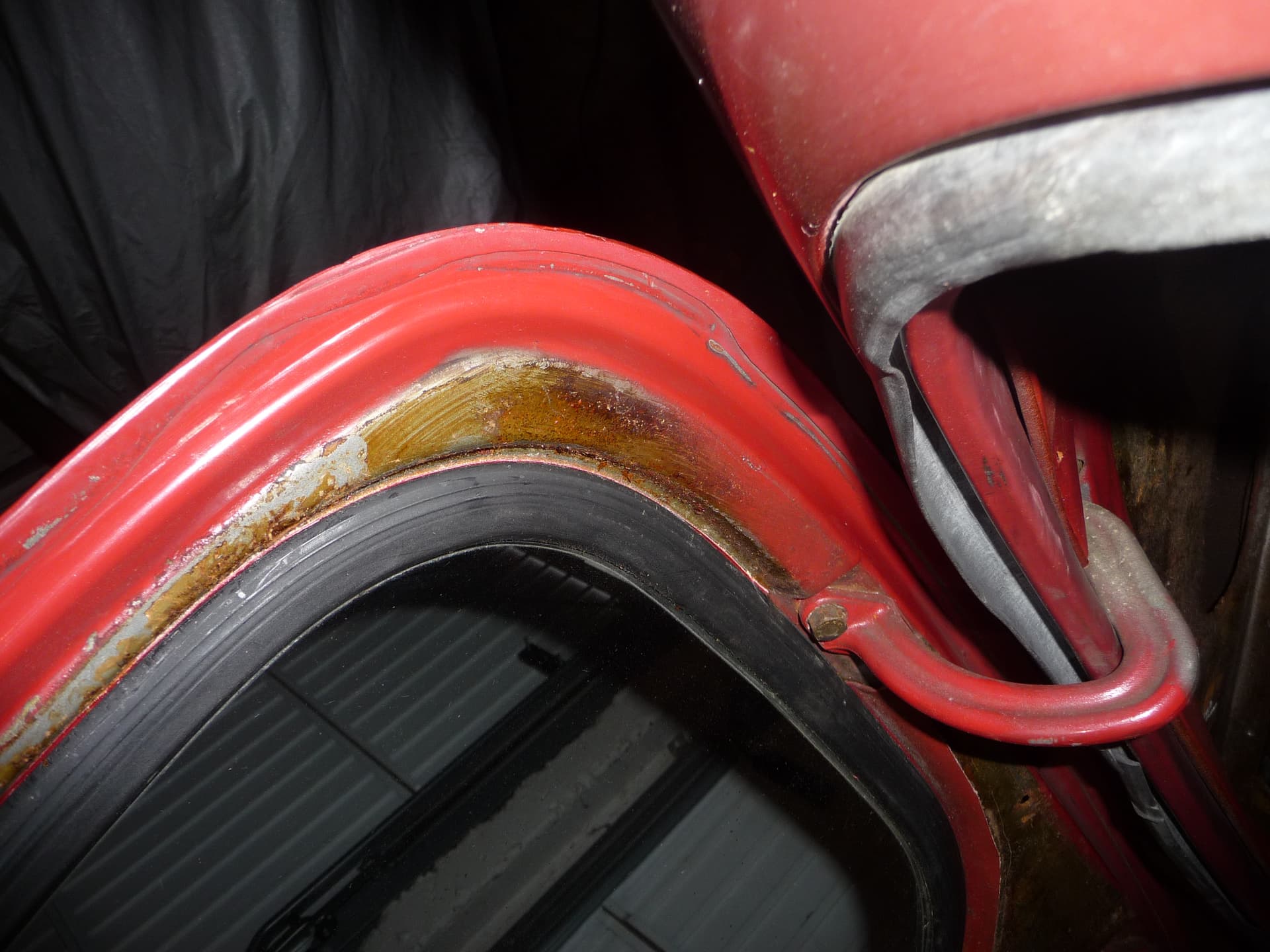 Rear Hatch Upper Trim Piece Attachment Question - E-Type - Jag-lovers ...