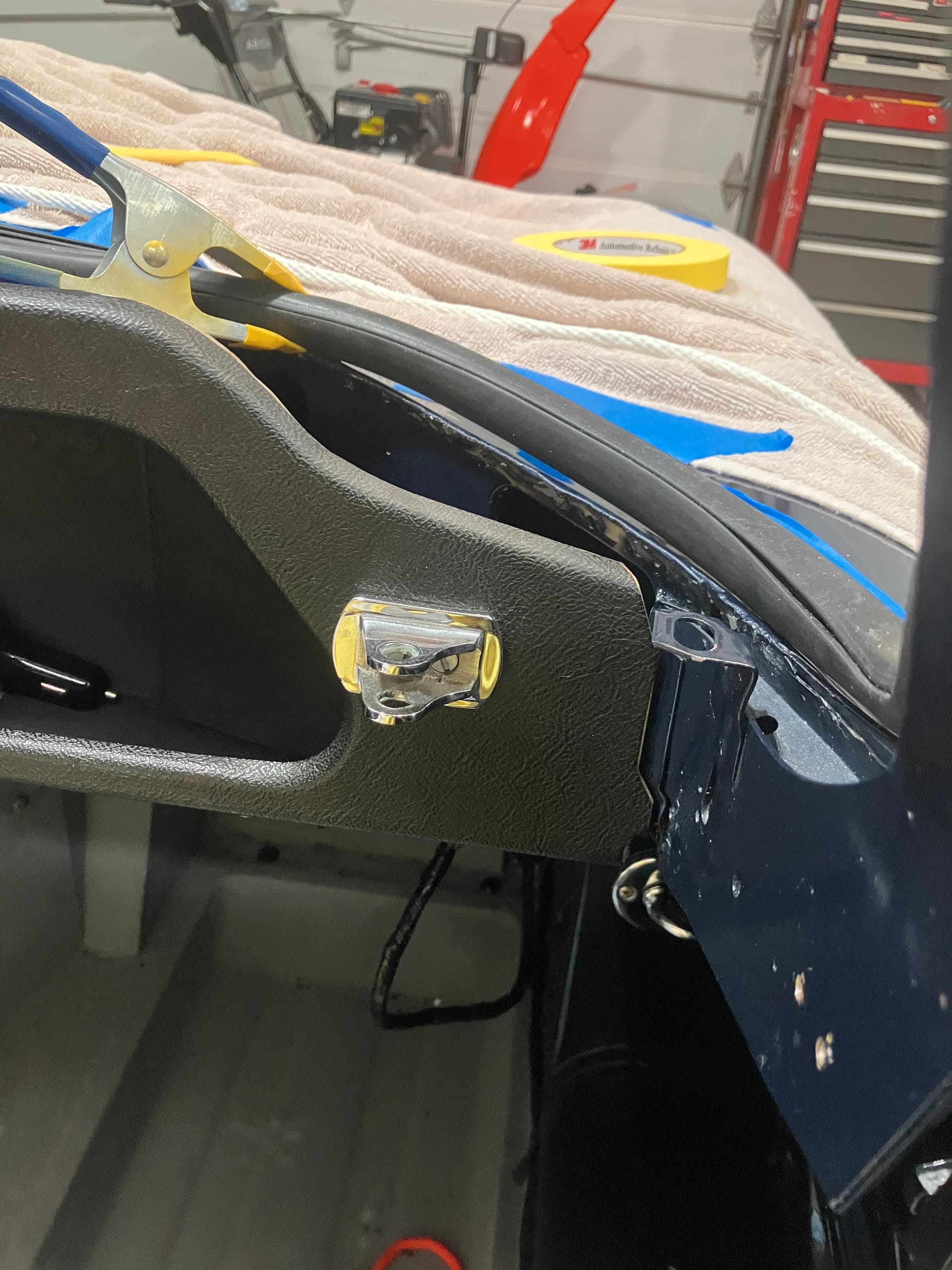 Windscreen gasket and screen insert strip. (windshield) - Page 2 - E ...
