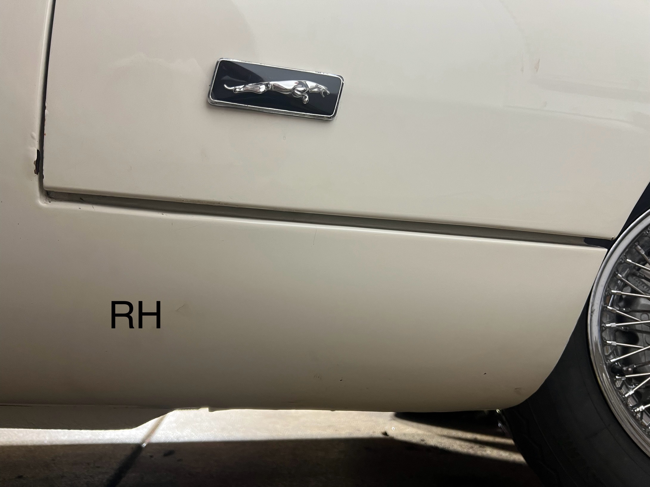 Bonnet gaps - time for some adjustment. Where to start?! - E-Type - Jag ...