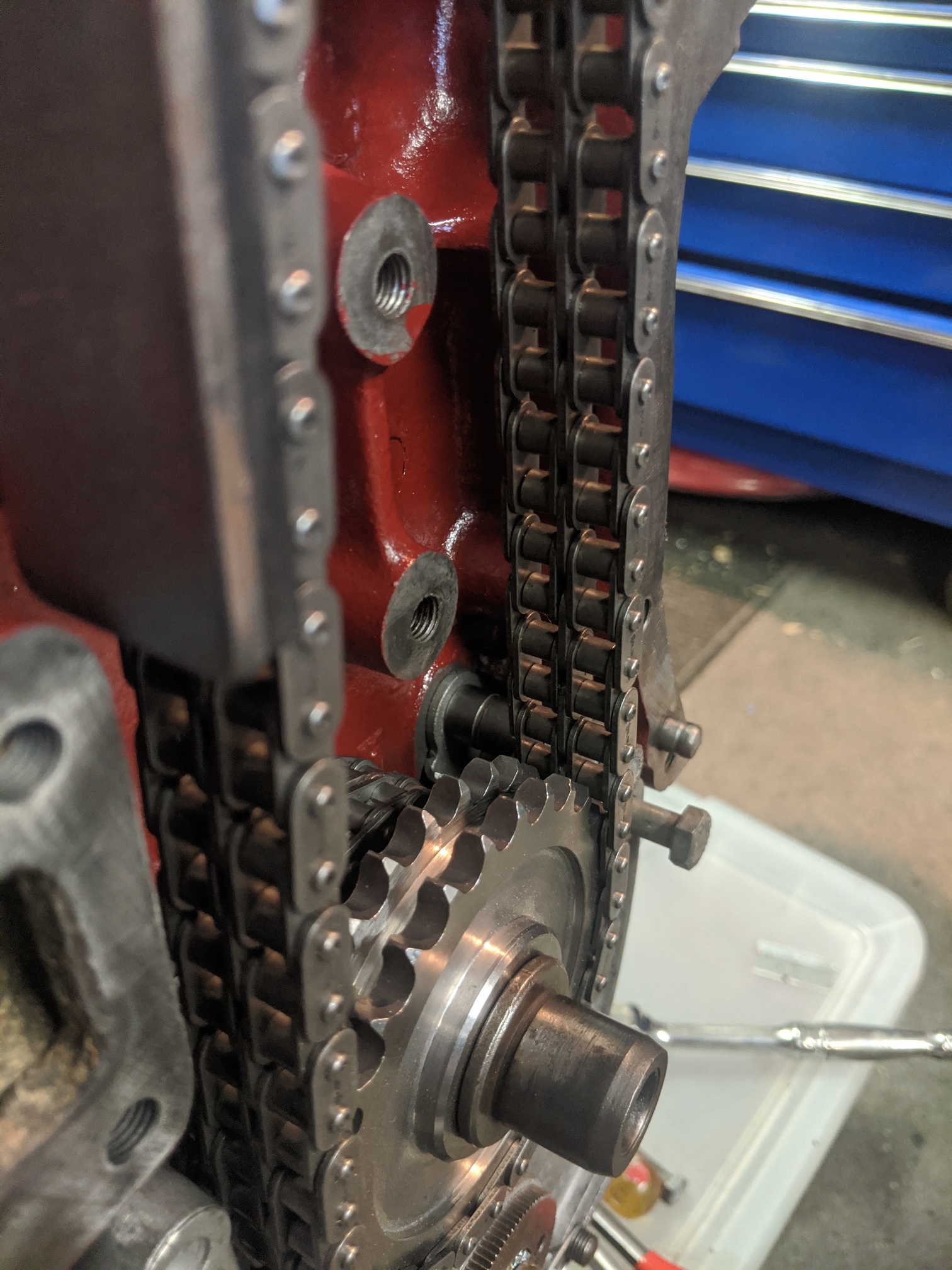 Upper timing chain guides spacer orientation - E-Type - Jag-lovers Forums