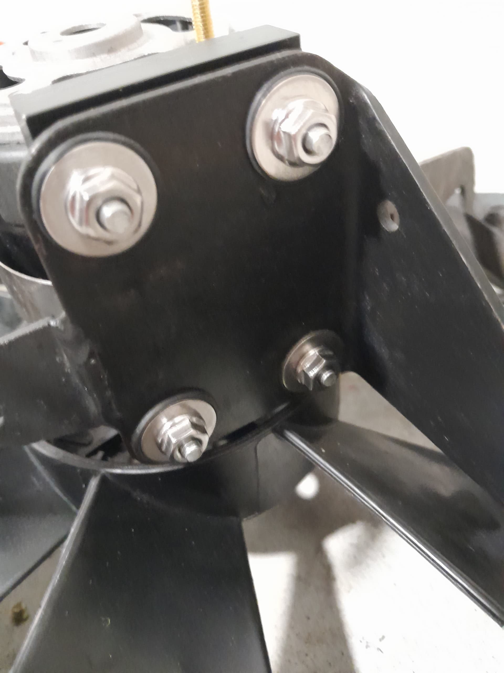 Fan Motor Mounting Bushings - E-Type - Jag-lovers Forums