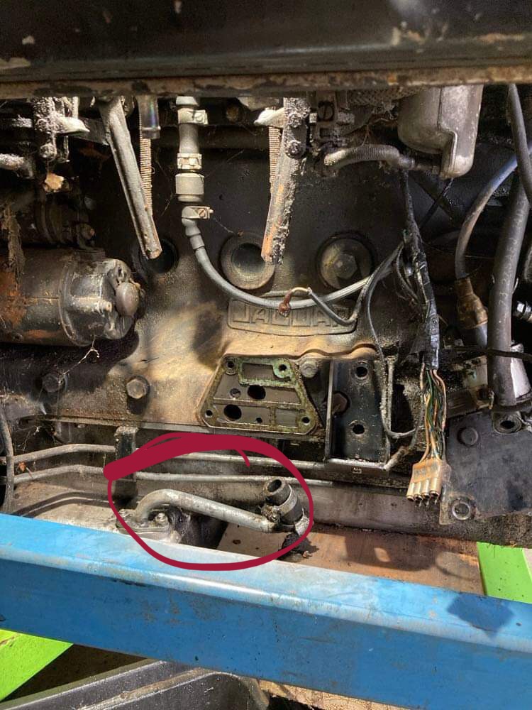 Oil return to sump connection thingy. Xj6 - XJ - Jag-lovers Forums