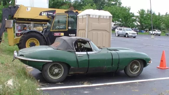 Is something wrong at the rear? - Page 2 - E-Type - Jag-lovers Forums