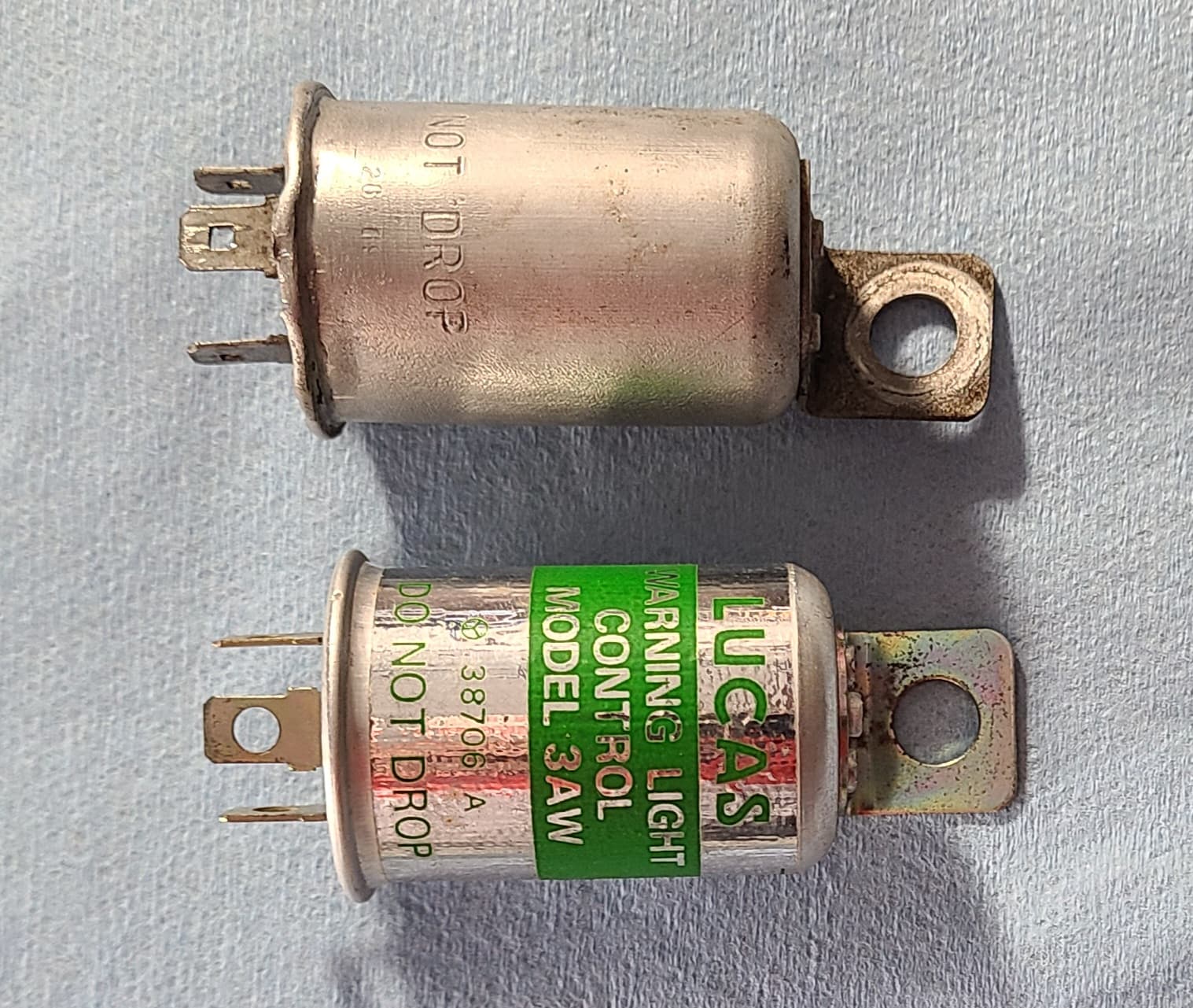 Bad day on the LUCAS 3AW Warning Light Control Unit production line ...