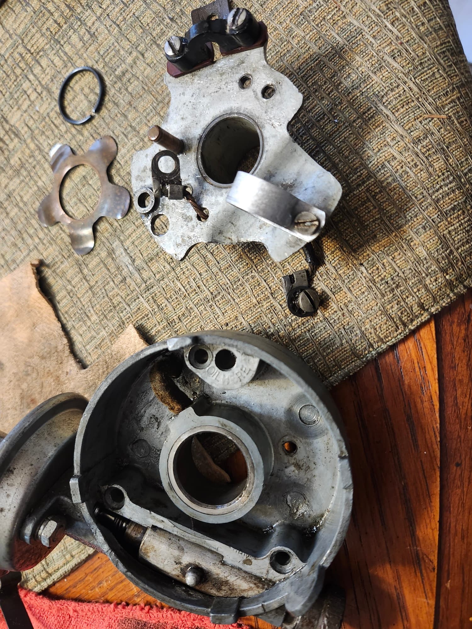 Newbie XK120 - distributor reassemble - question on wires - XK - Jag ...