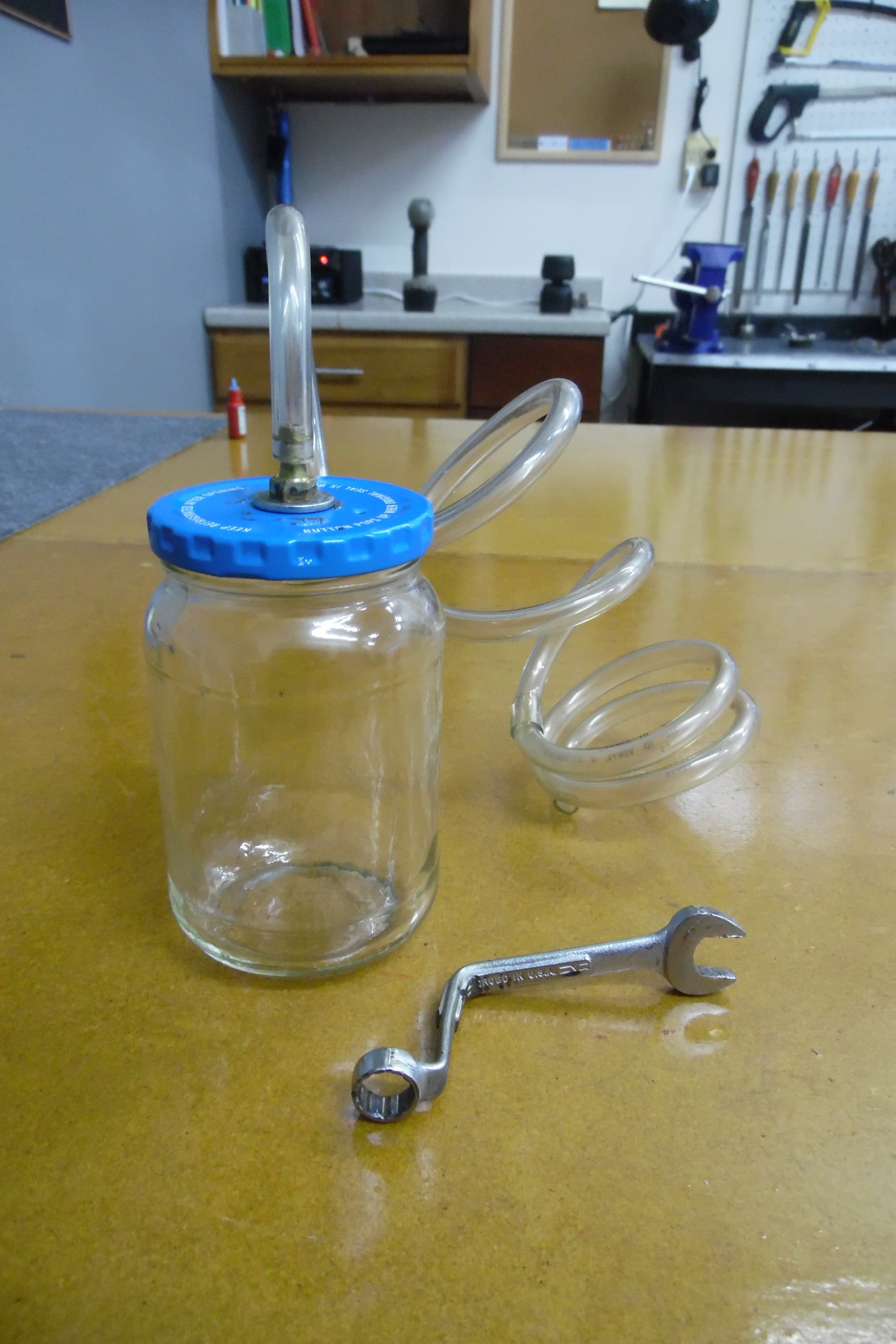 Sng Barratt remote rear brake bleeder - E-Type - Jag-lovers Forums