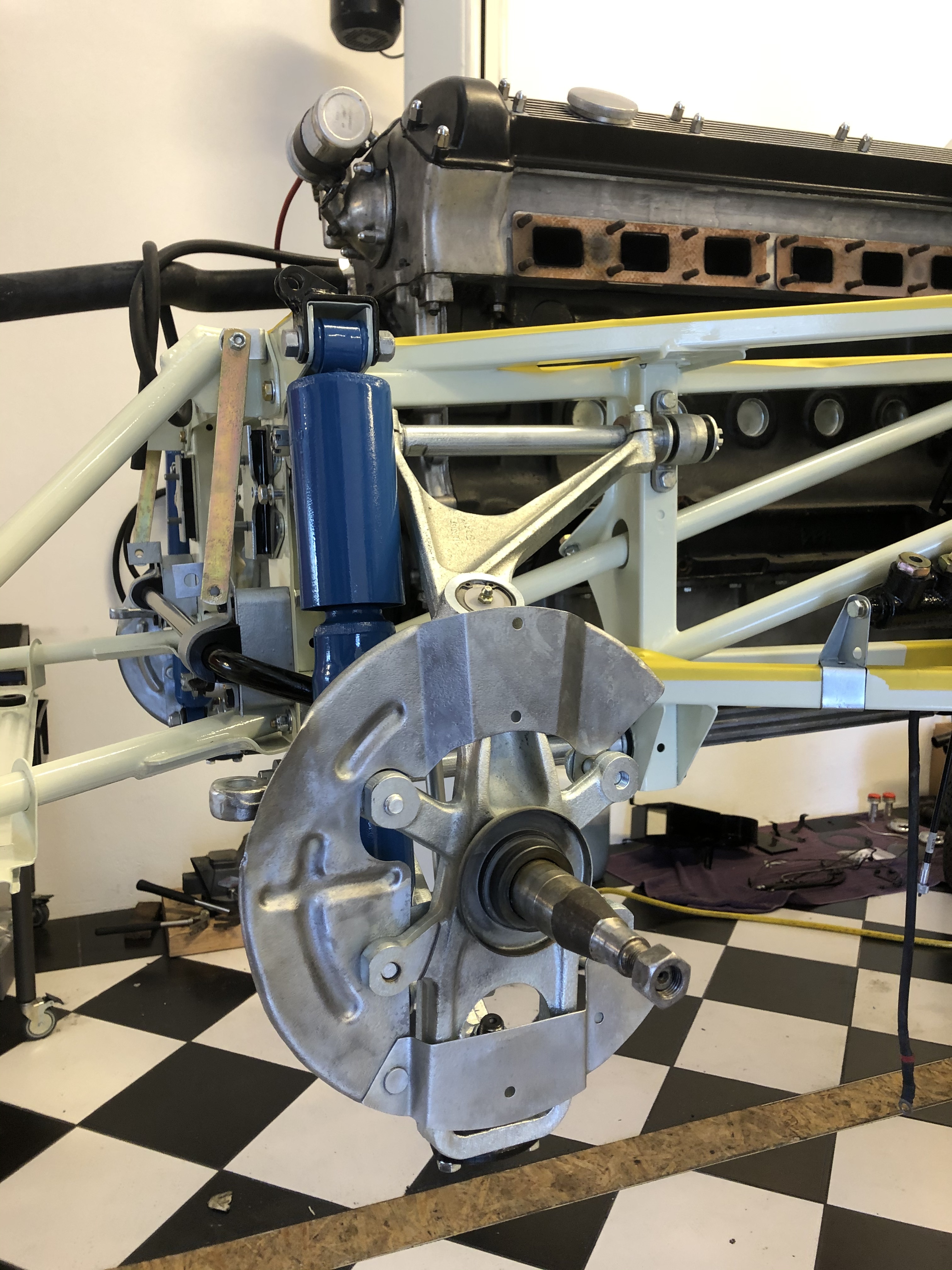 Movement between rim and front Splined Hub - E-Type - Jag-lovers Forums