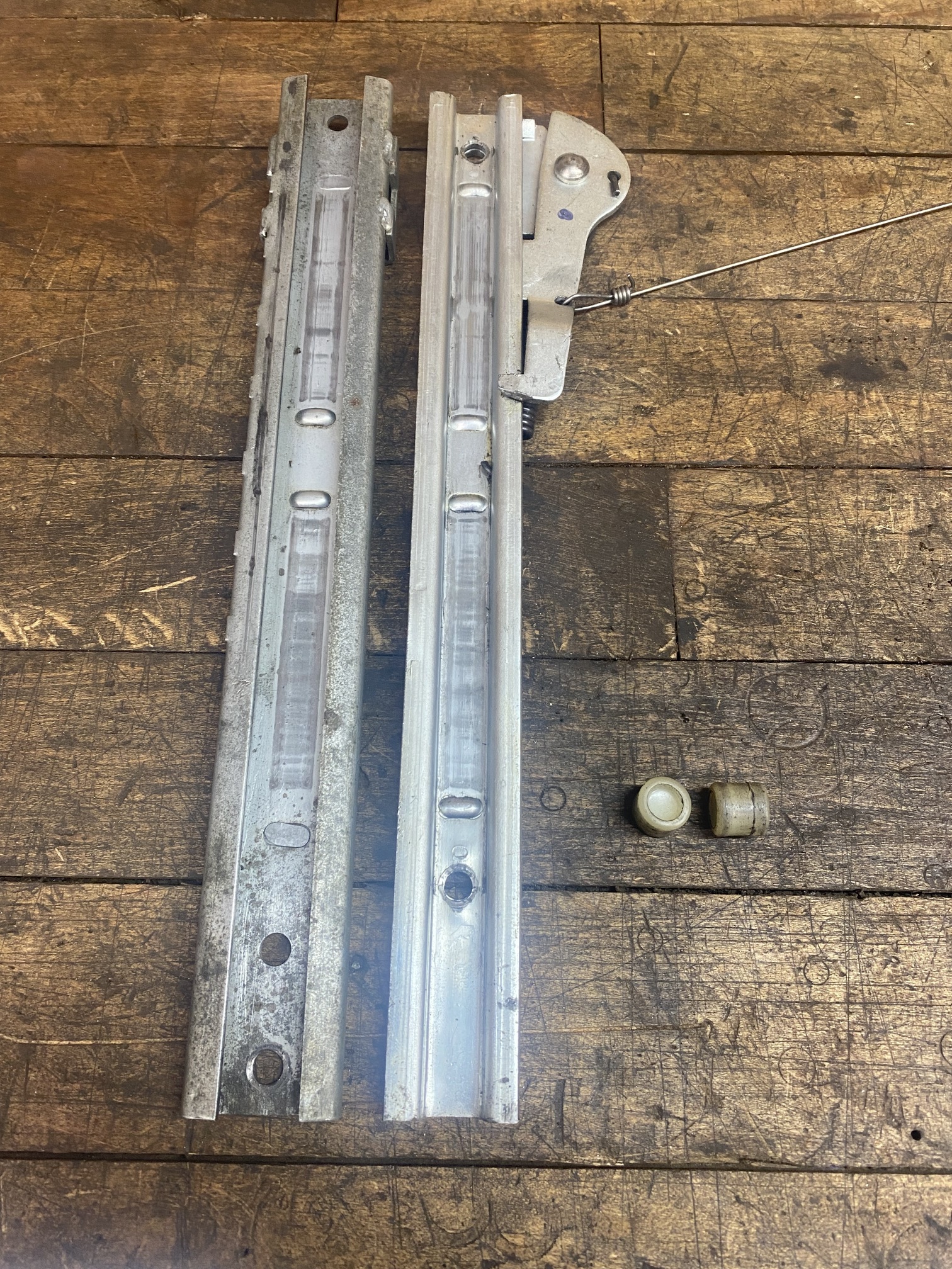 E type seat slider - E-Type - Jag-lovers Forums