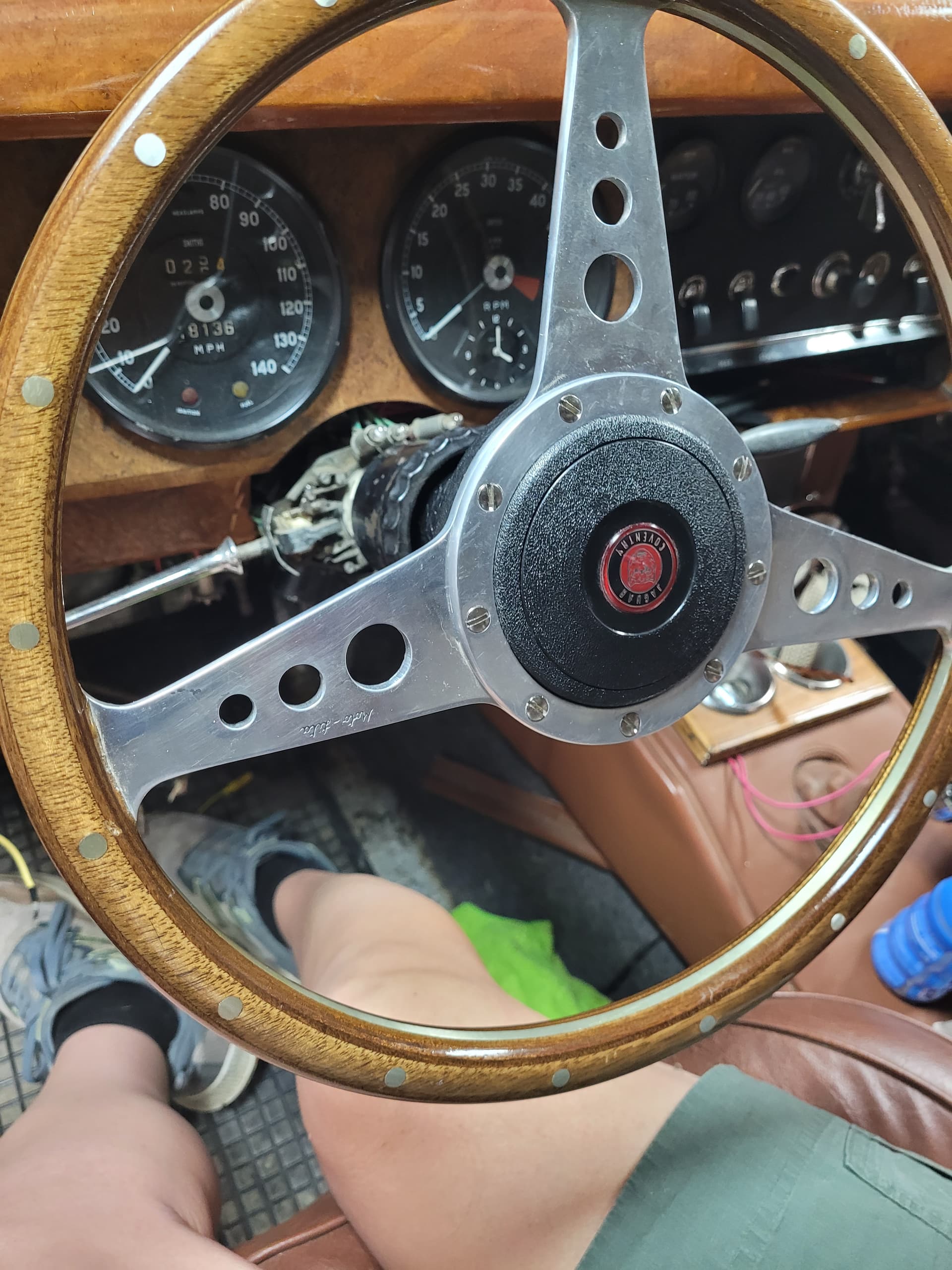 Pulling steering wheel - Page 2 - Saloons - Jag-lovers Forums